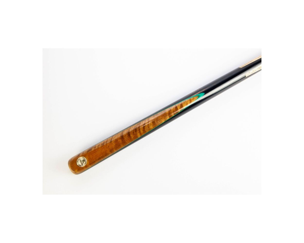O'Min Master Snooker Cue 1pc | Thailand Pool Tables